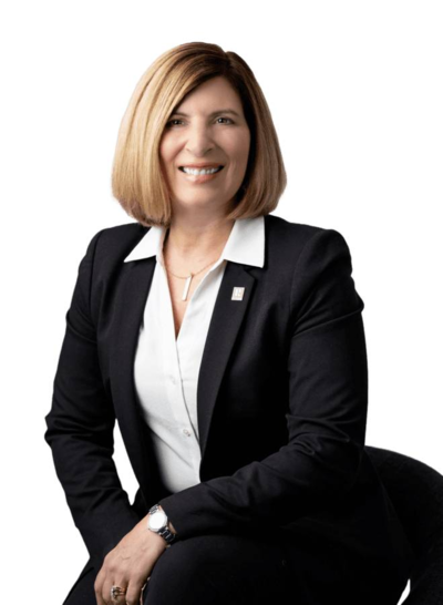 Stephanie Peat - Sidney - DFH Real Estate LTD